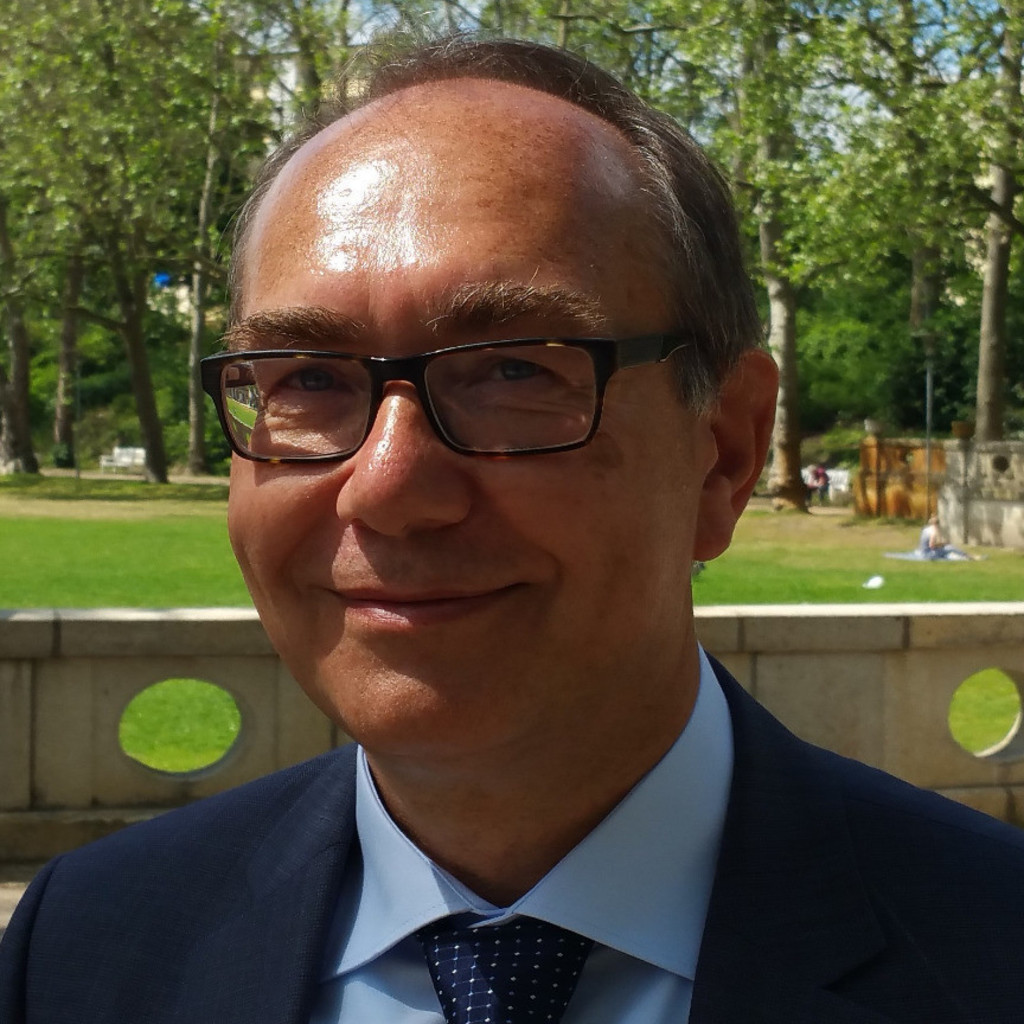 Christian Leber - Leitung Projekt- und Indirekter Einkauf Europa ...