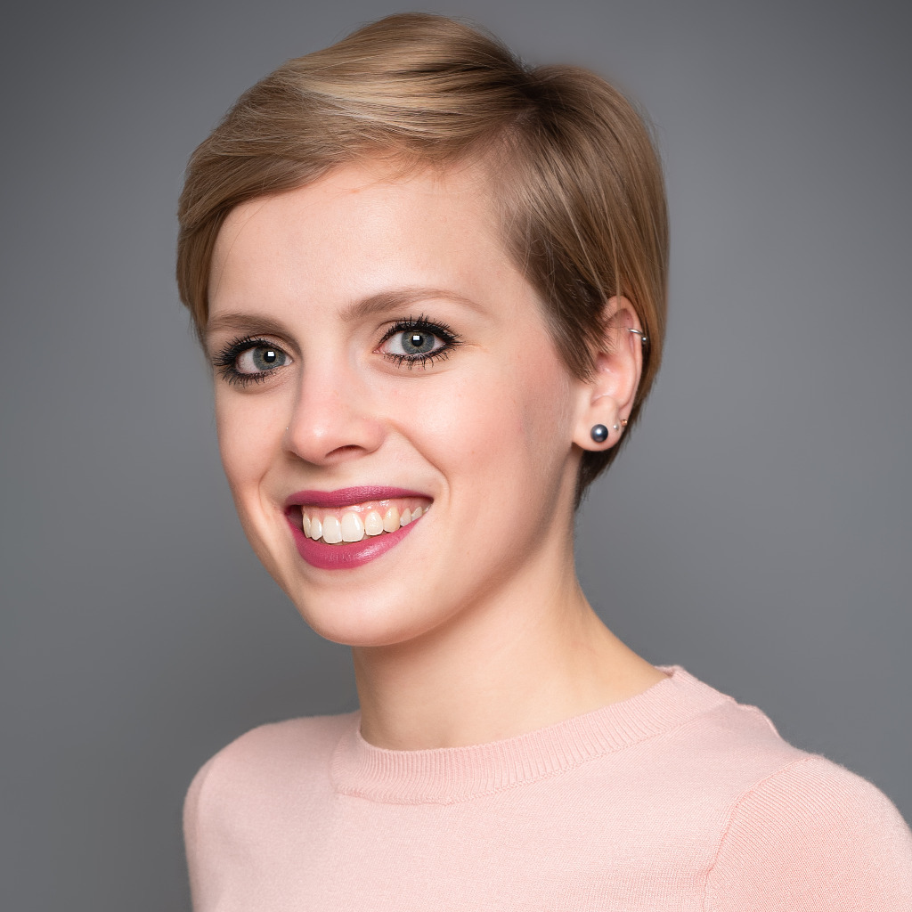 Ruth Kaiser - Prokuristin - ags Immobilien GmbH | XING