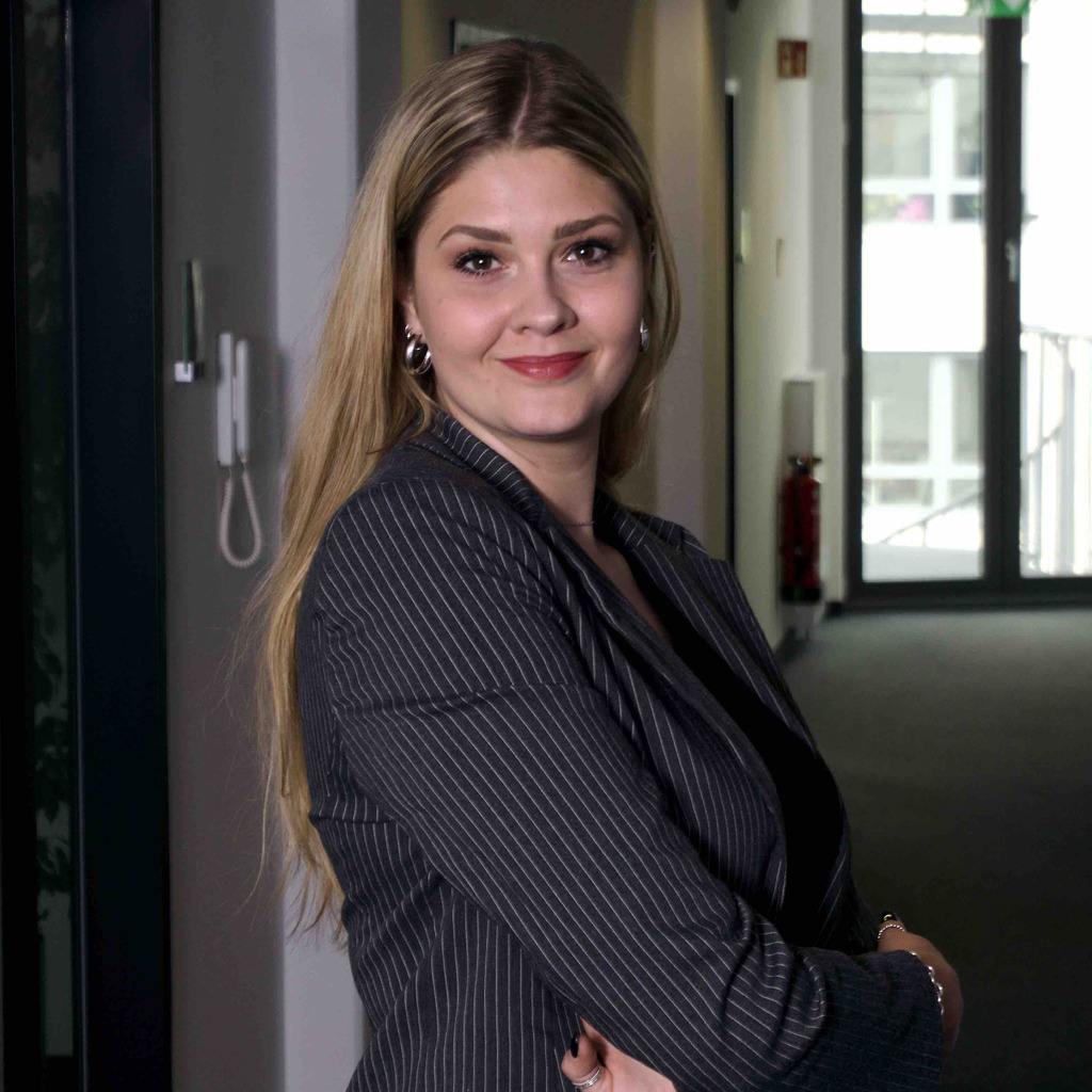 Laura Fies - Personalberaterin für TGA/ELT in Nordrhein-Westfalen ...