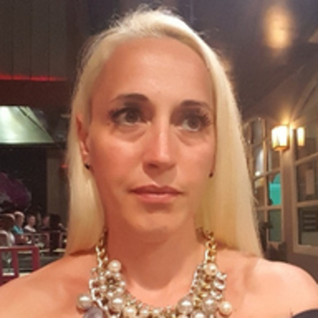 Susan Tischer - Shiftleader - Mövenpick Hotel Messe und Congress | XING