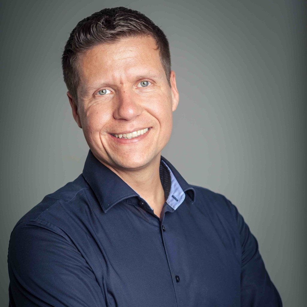 Alexander Mangold in der Personensuche von Das Telefonbuch