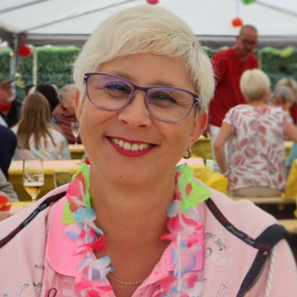 Nancy König - Kaufmännischer Angestellter - HSE Hennigsdorfer Steel ...