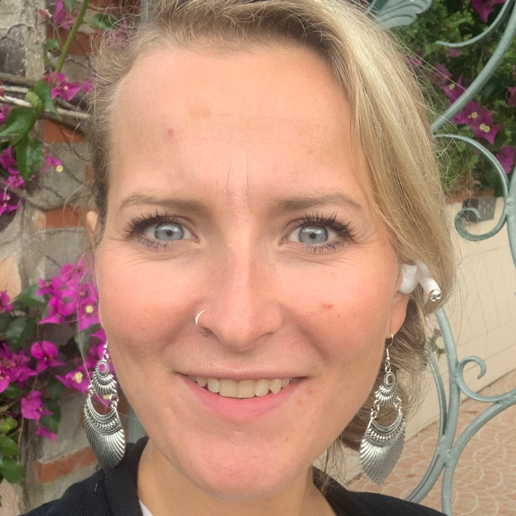 Sandra Tries - Virtual Assistant - Sandra Tries | XING