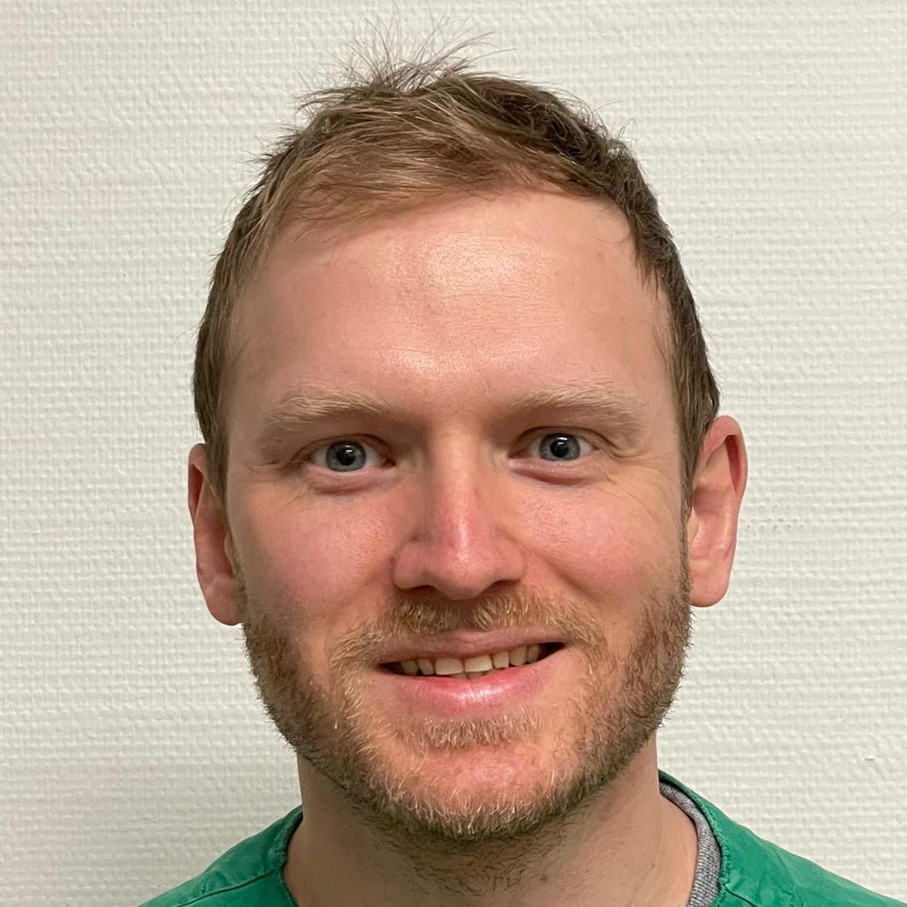 Daniel Suttner - Fachpfleger für Anästhesie und Intensivmedizin ...