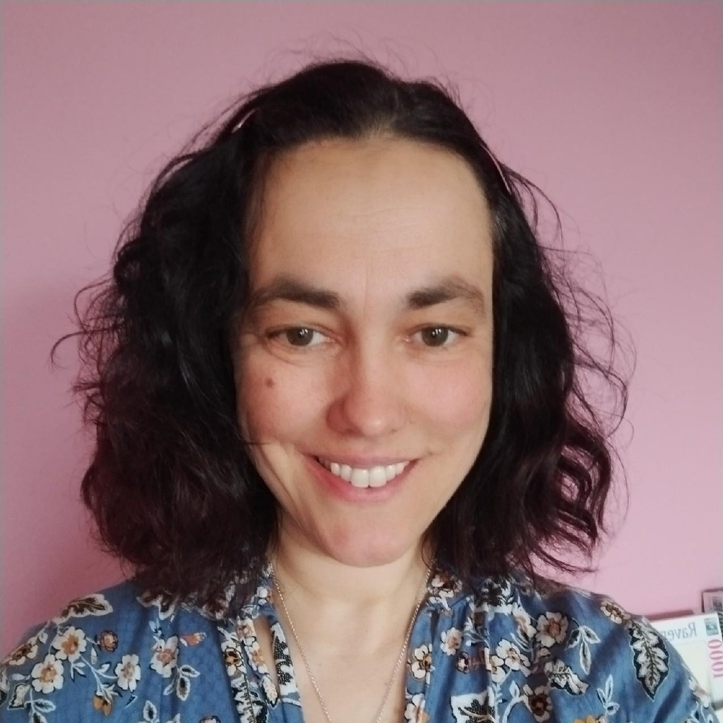 Diana Hahn's Instagram, Twitter & Facebook on IDCrawl