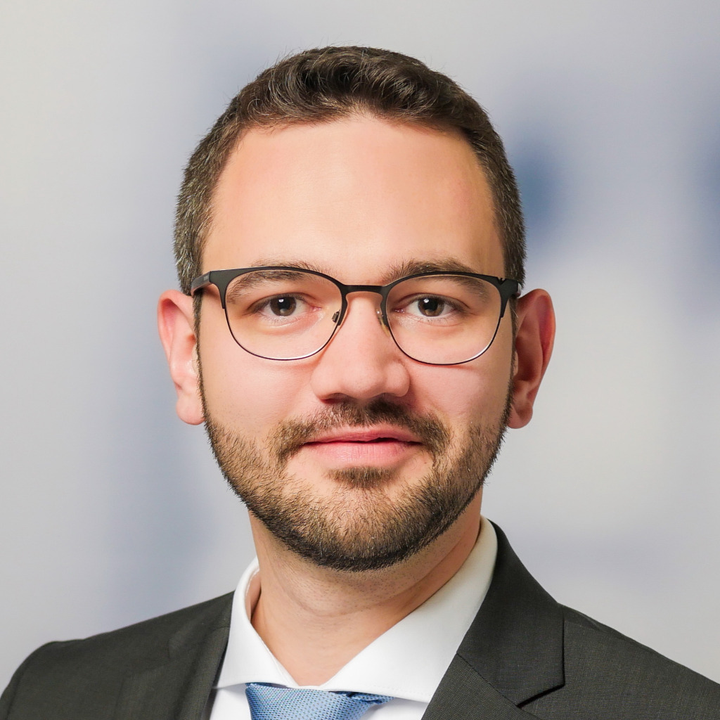 Philipp Neubauer - Senior Consultant - Monitor Deloitte | XING
