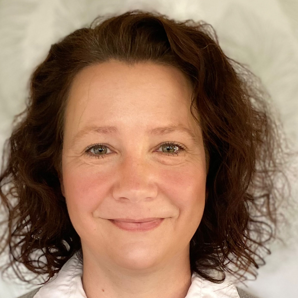 Julia Martz's Instagram, Twitter & Facebook on IDCrawl