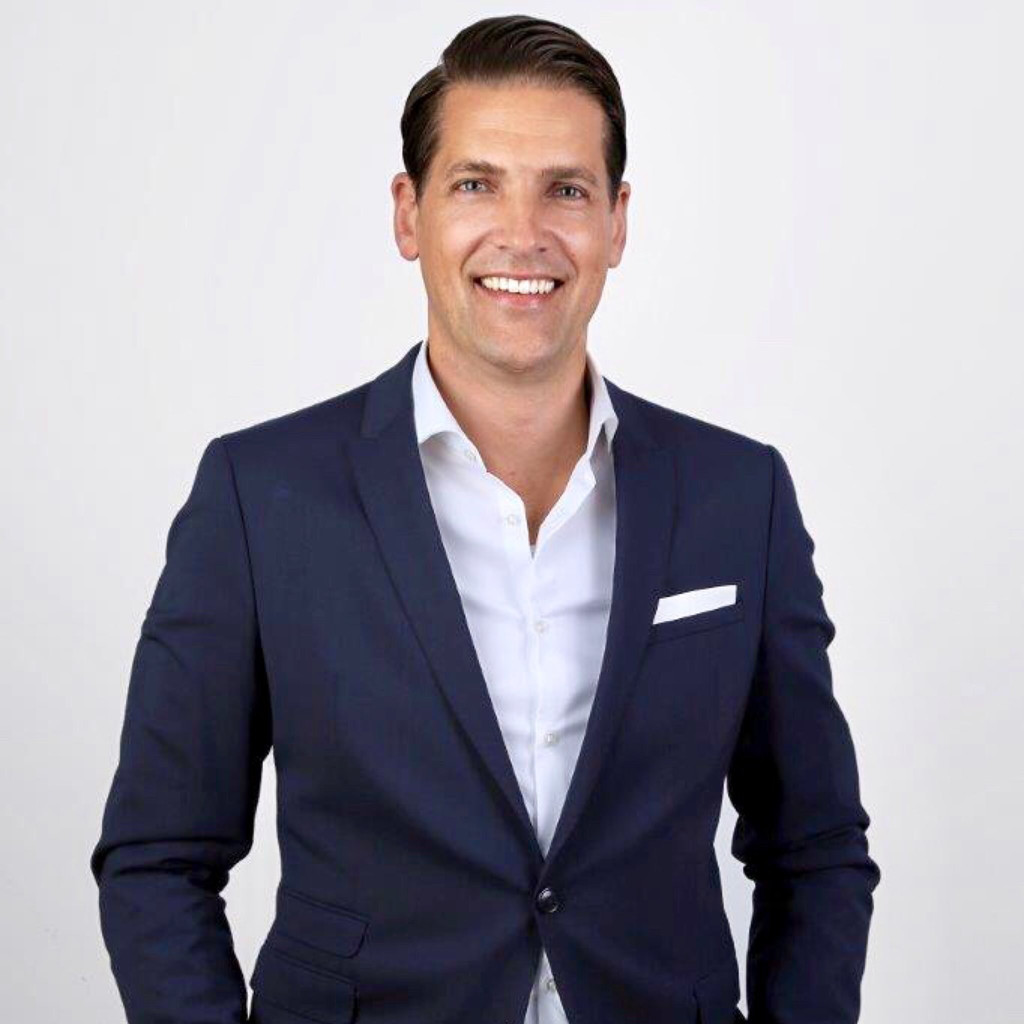 Nico Heinemann - Director Buying Fashion - GALERIA S.à r.l. & Co. KG | XING