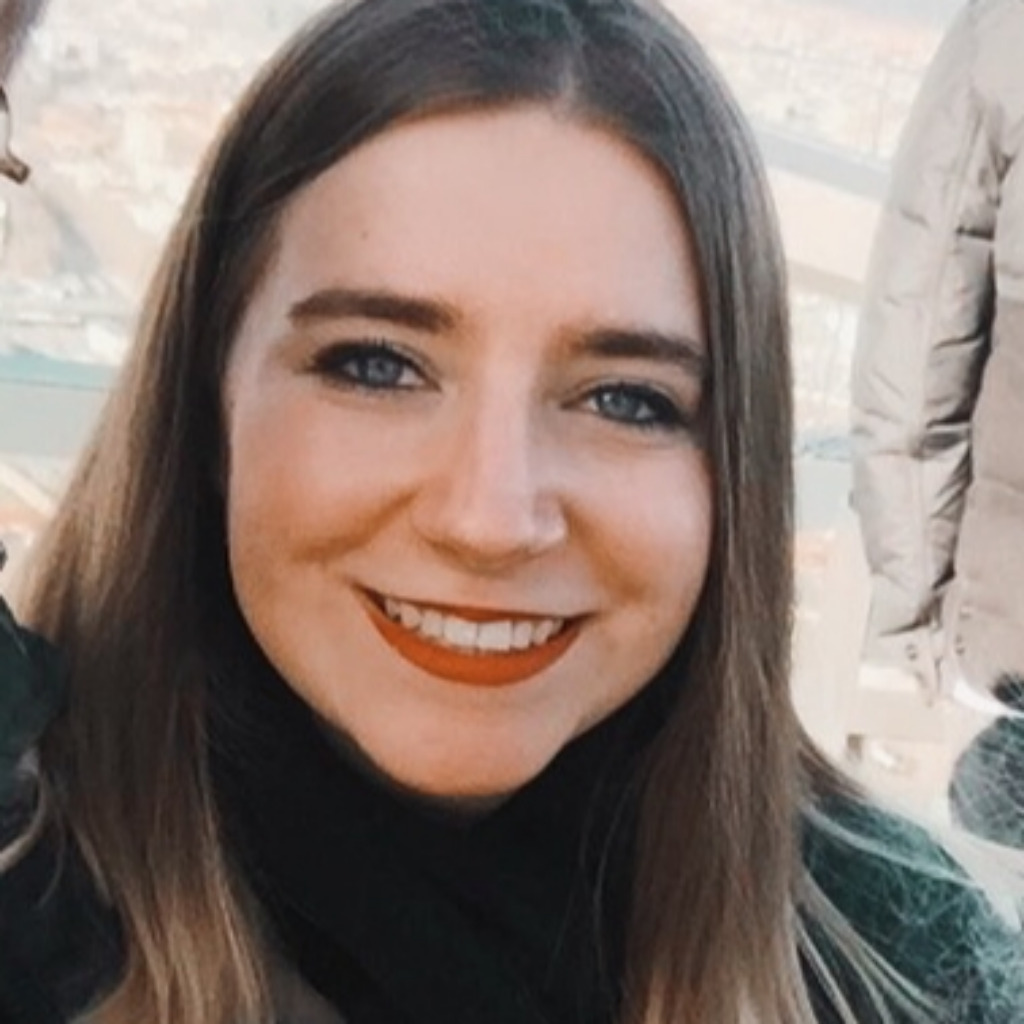 Sarah Weinberg - Praktikantin - Nürnberg Falcons BC GmbH | XING