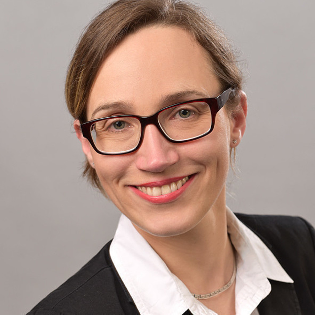 Maria Henke - Rechtsfachwirtin - Hogan Lovells International LLP | XING
