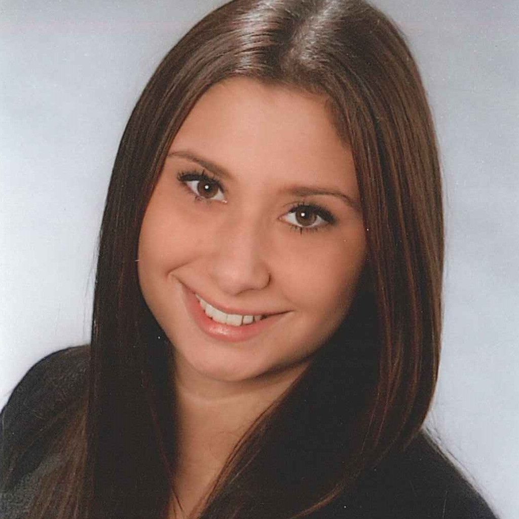 Lisa Heil - Referentin Pflege - vdek - Verband der Ersatzkassen e.V. | XING