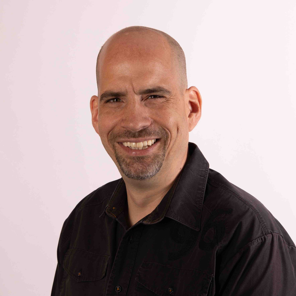 Peter Nigl - Head of Business Technology Platform Customer Engagement ...