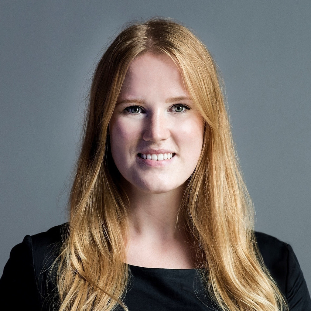 Verena Altmann - Digital- & Plattform Solutions | Technical Customer ...