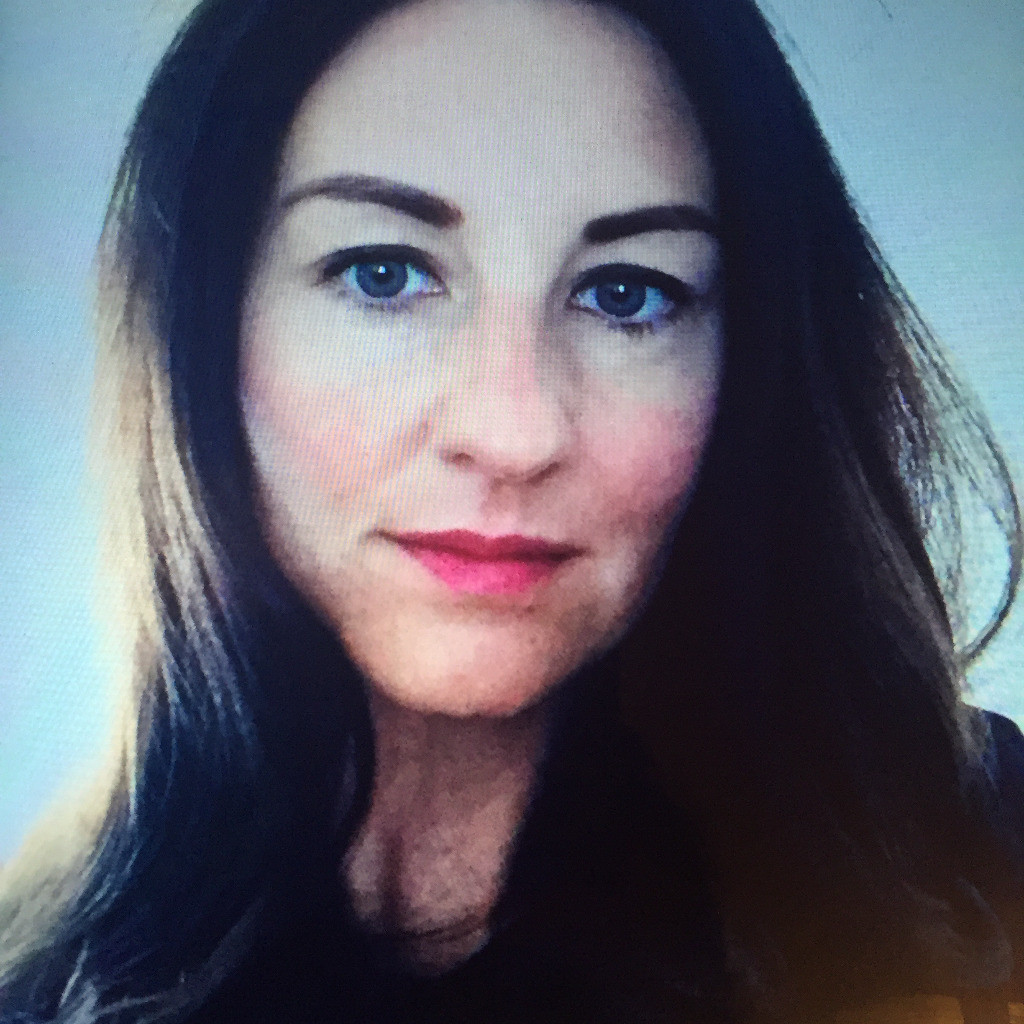 Anna Bonawenturczyk - Retail Operations Manager - Estée Lauder ...