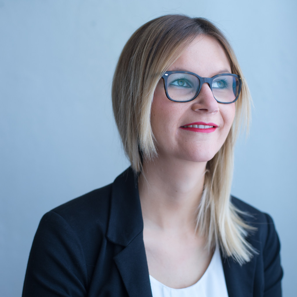 Julia Gritsch - Teamlead Marketing und Kommunikation - PohlCon GmbH | XING
