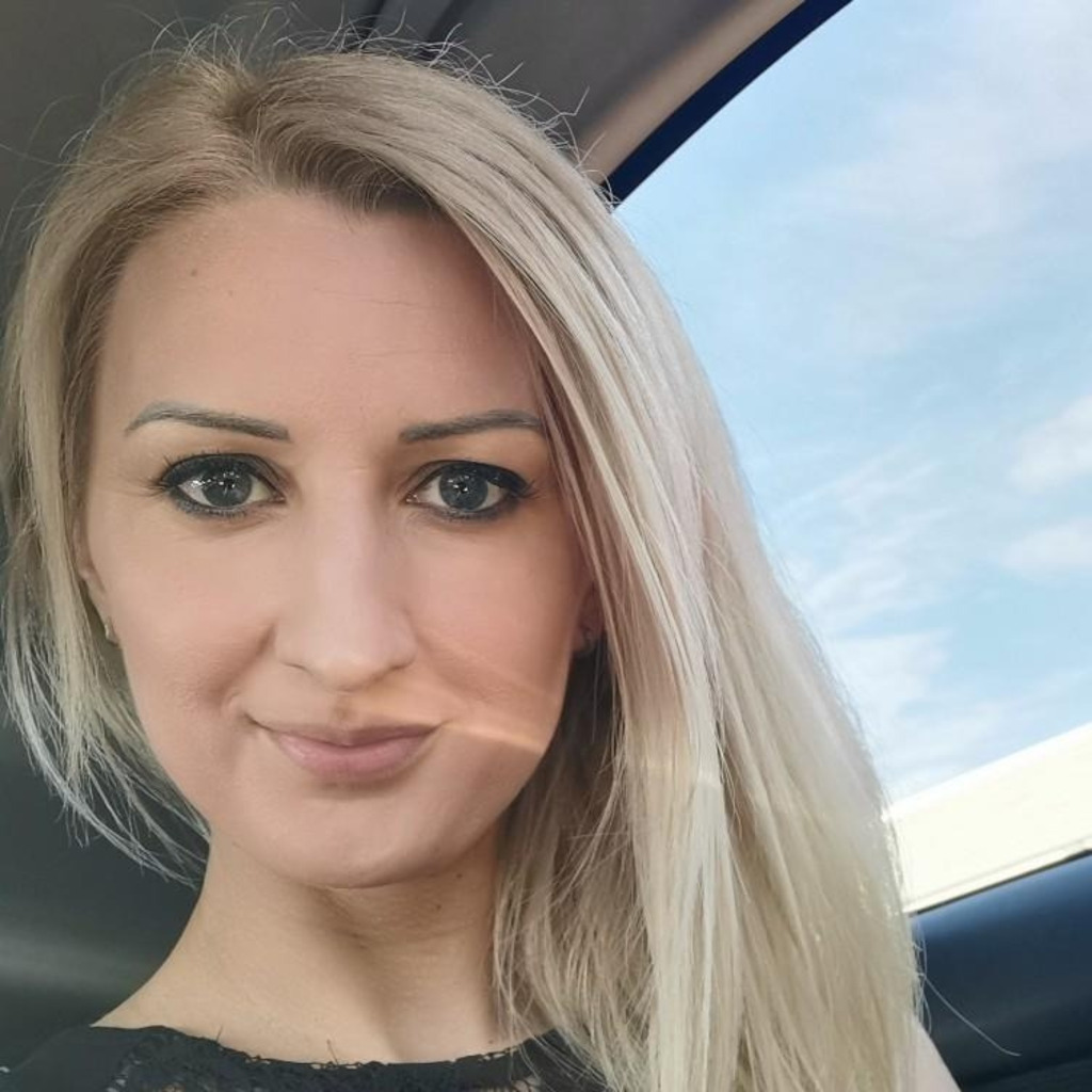 Andrea Molnar - Production Planner - Stahlhandel Hans Zewe GmbH | XING