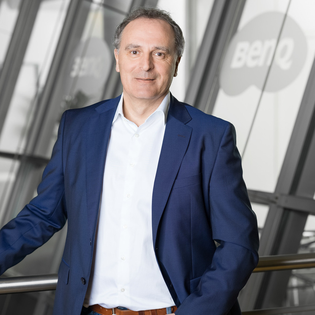 Michael Siegert - Key Account Manager B2B, System Integrators - BenQ ...