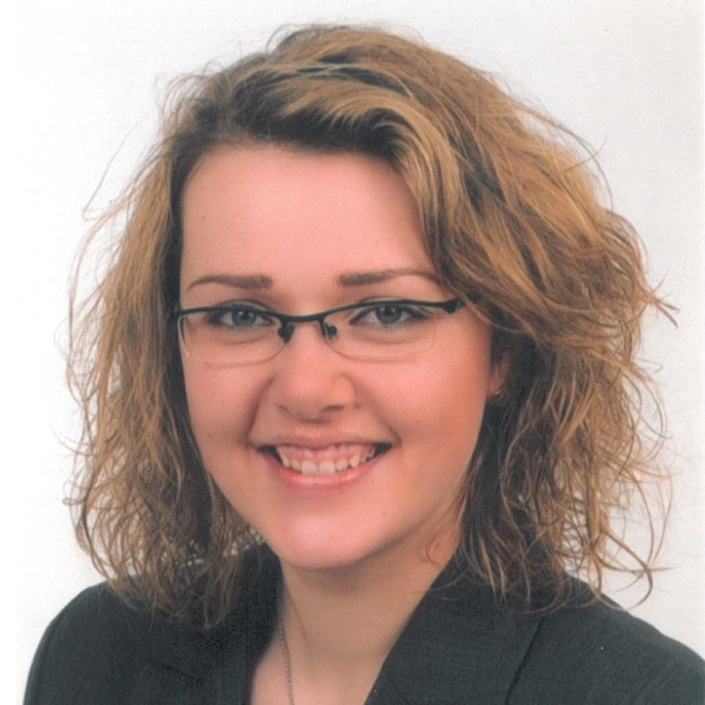 Dr. Anna Effenberg - praktizierende Tierärztin - tierärztliche Praxis ...