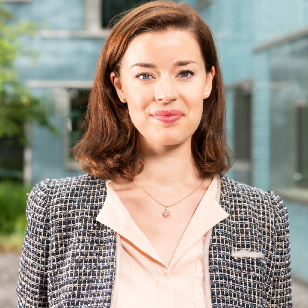 Emma Ayubi - Manager Internal & Digital Communications - Axpo | XING