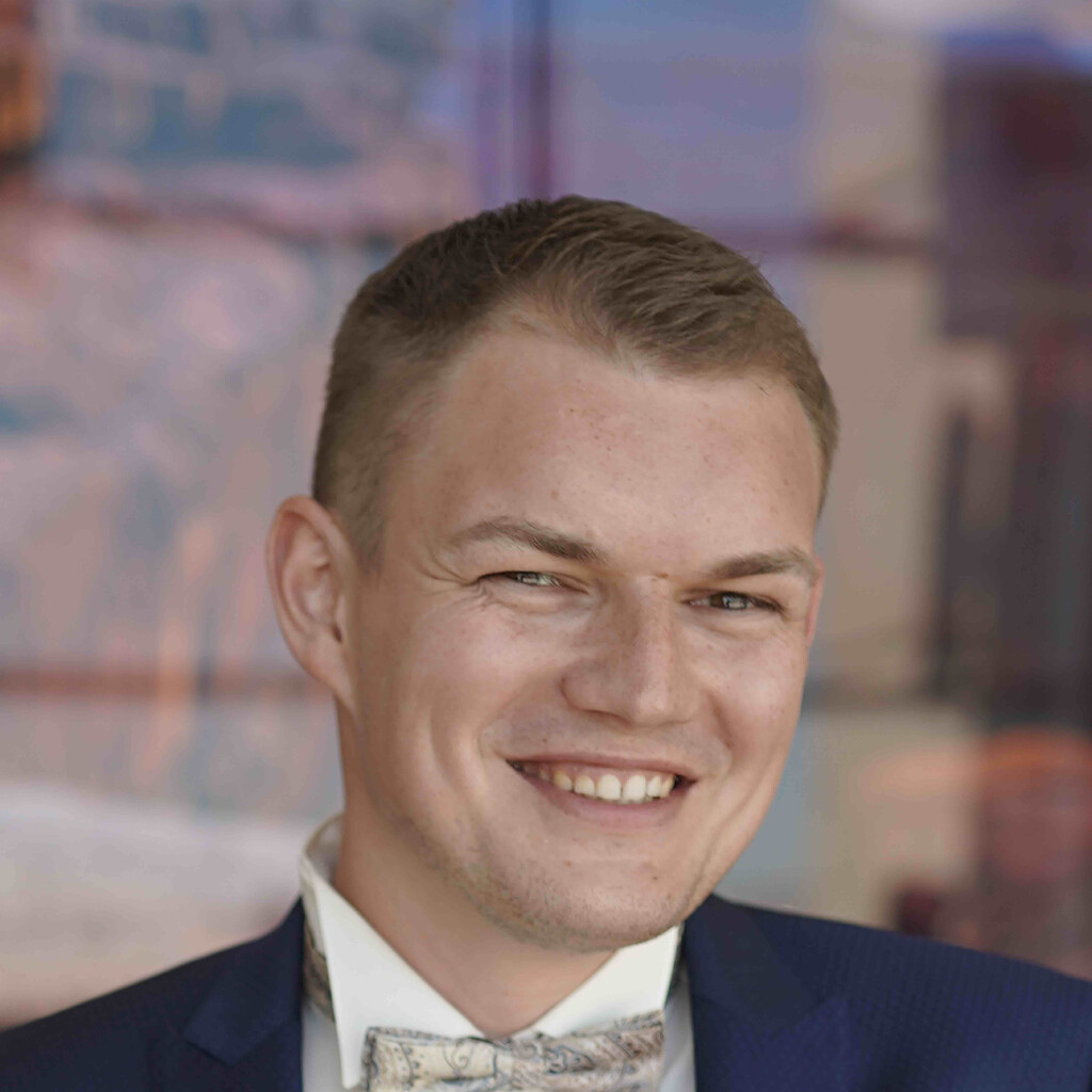 Artur Penner - SDI Solution Architekt - Mercedes Benz Group AG | XING