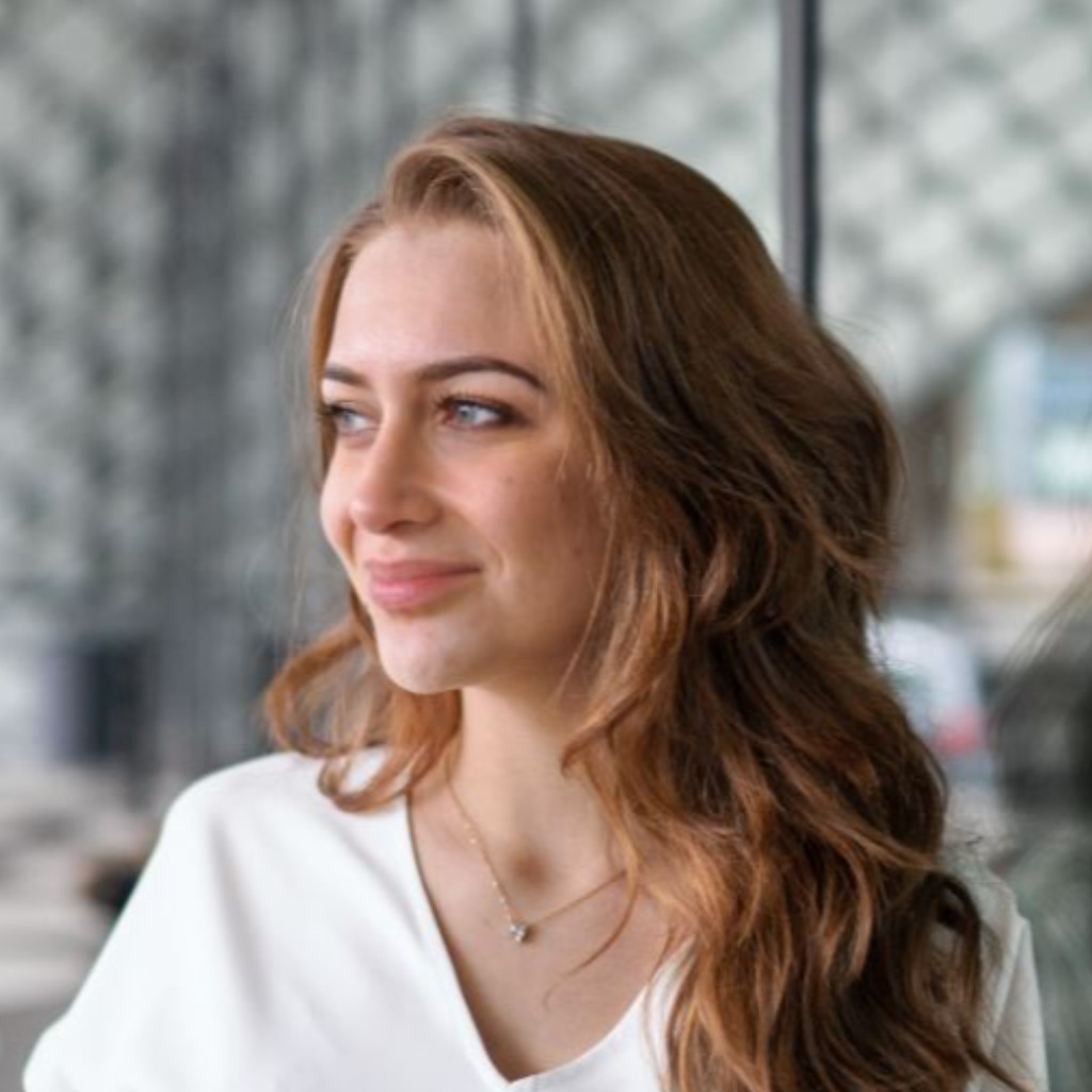 Sarah Kahn - Grafikdesigner - kreateur | agentur für markenwelten | XING