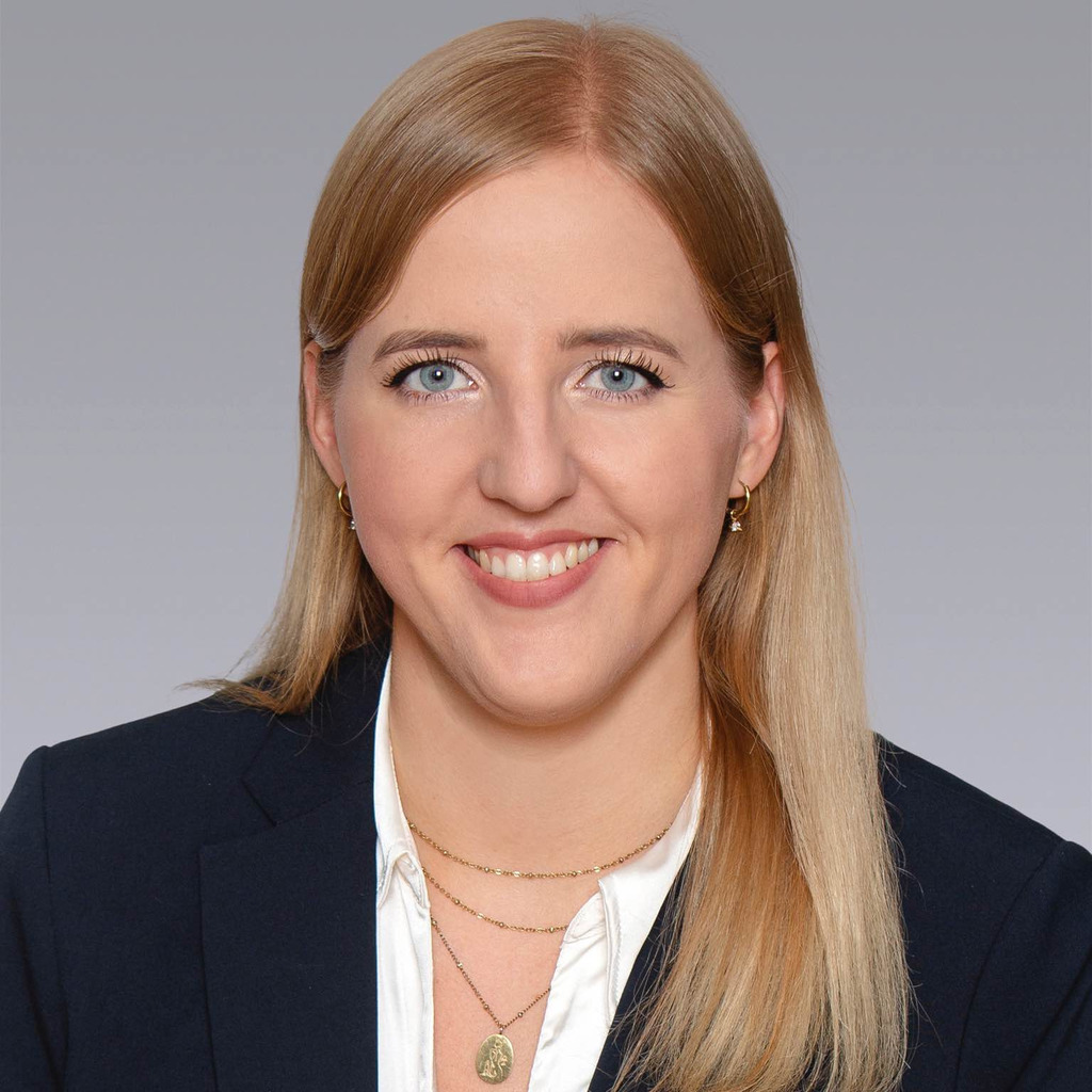 Luisa Hehenberger - Senior Consultant Valuation - Avison Young ...