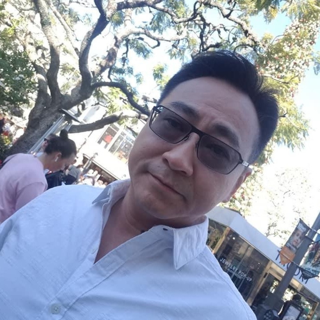 Liu Daniel - Private Investor - Crypto, NFT & Art collector ,Hyperbaric ...