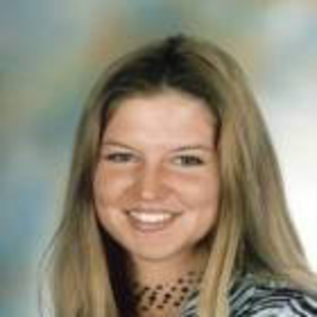 Martina Bachmayer - Nachwuchsführungskräfteprogramm - Volksbank Wien | XING