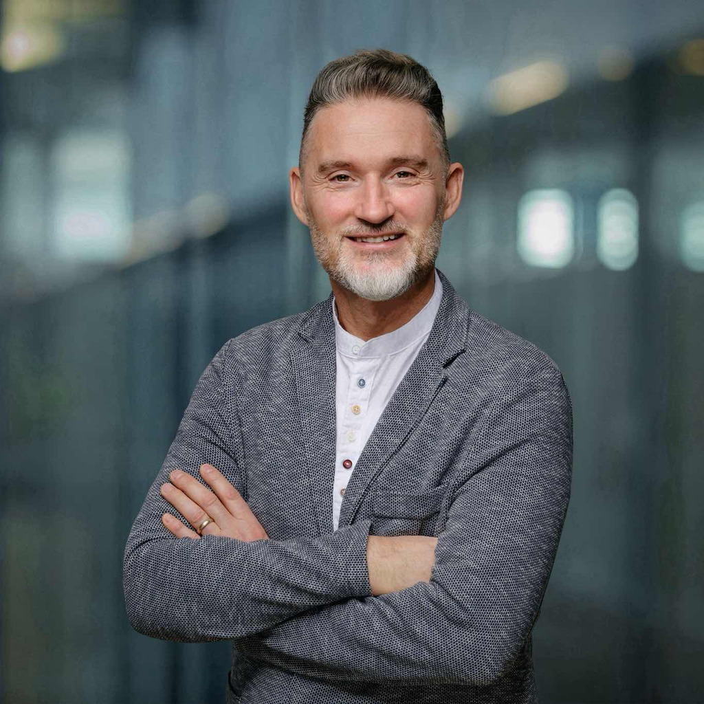 Achim Reutter - Head of Supply Chain Management - Huber Automotive AG | XING