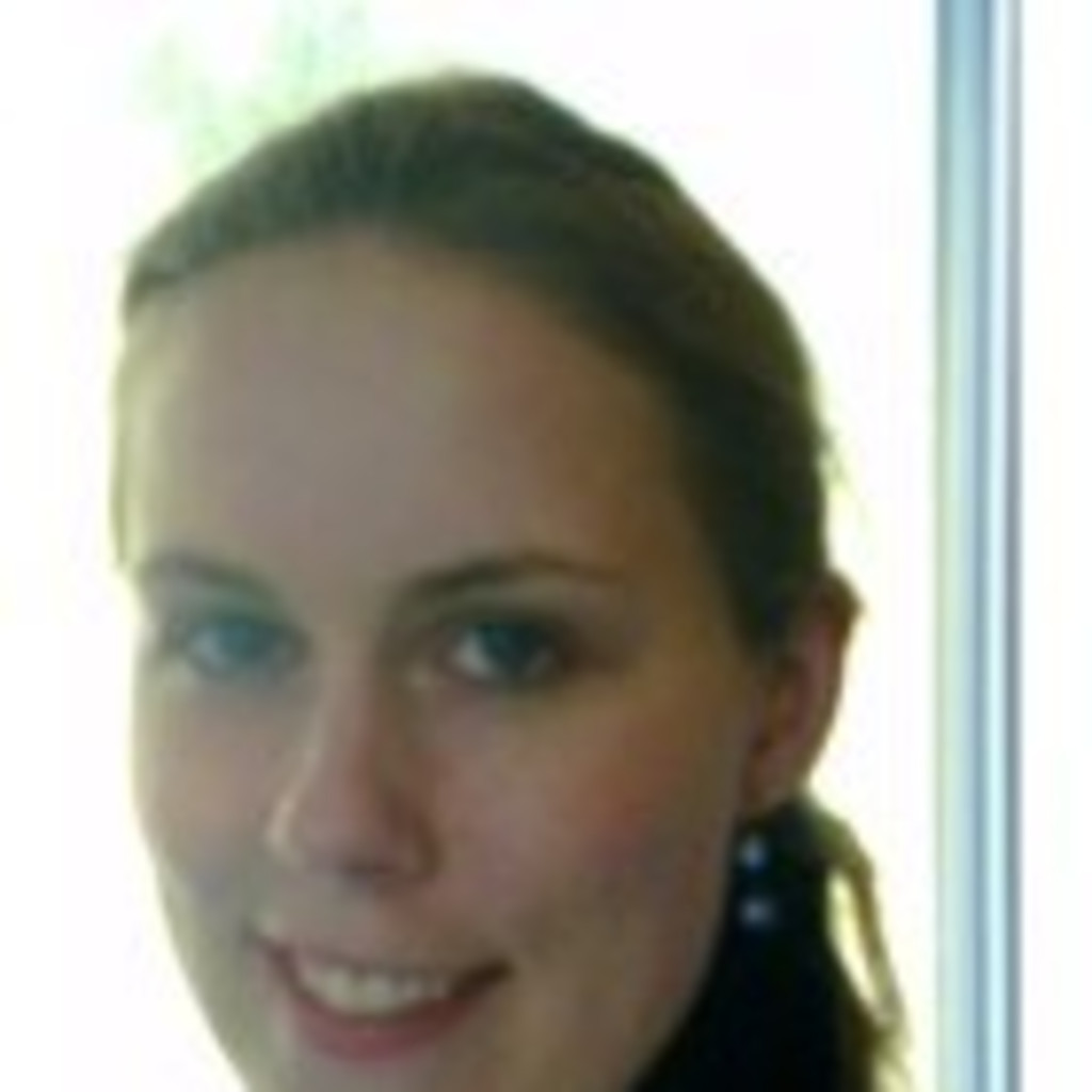 Stephanie Plesser - Praktikantin - Lankenfeld pr | XING