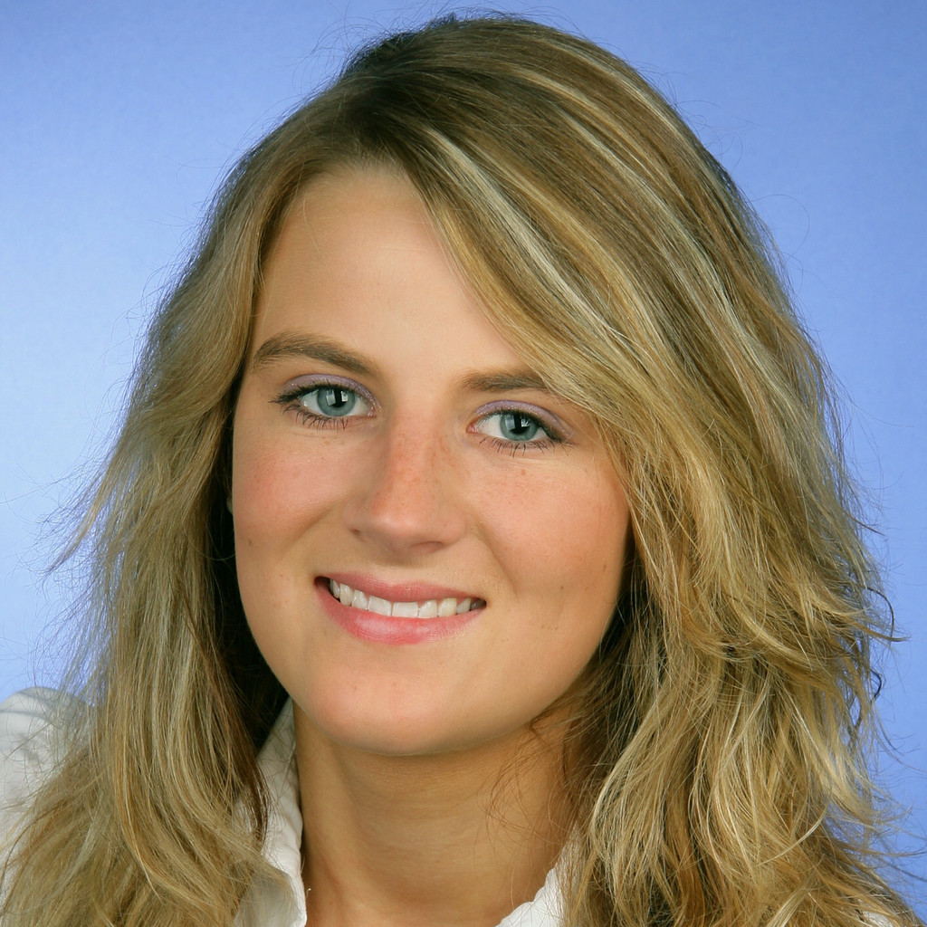 christina-gairing-standort-controller-aerospace-transmission