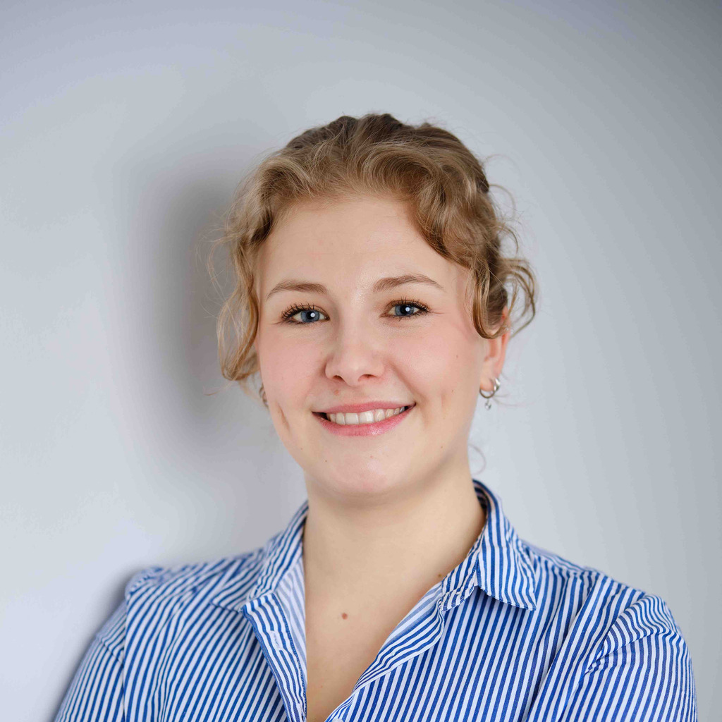 Mara Fischer - Projektmanagerin - Stab Unternehmensentwicklung und ...