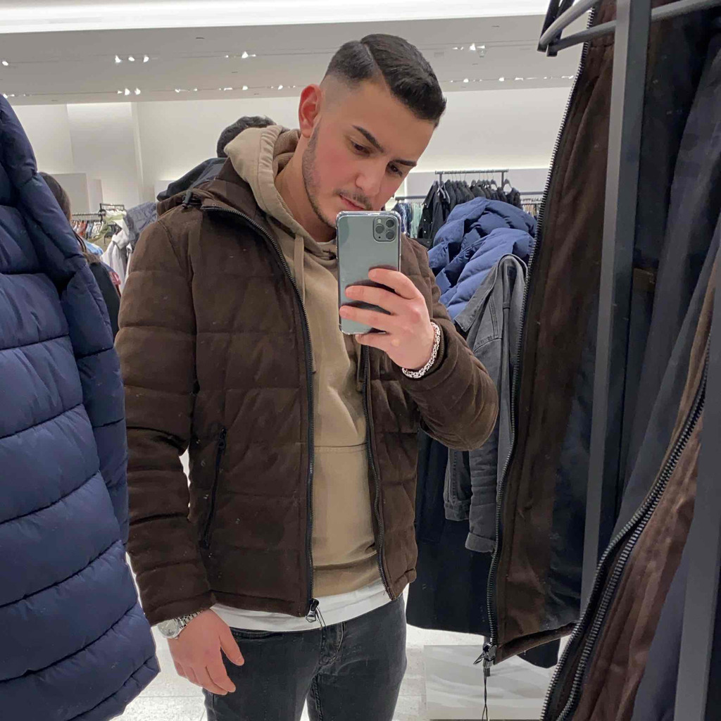 Emre Yildiz - Fachkraft für Logistik - HUGO BOSS AG | XING