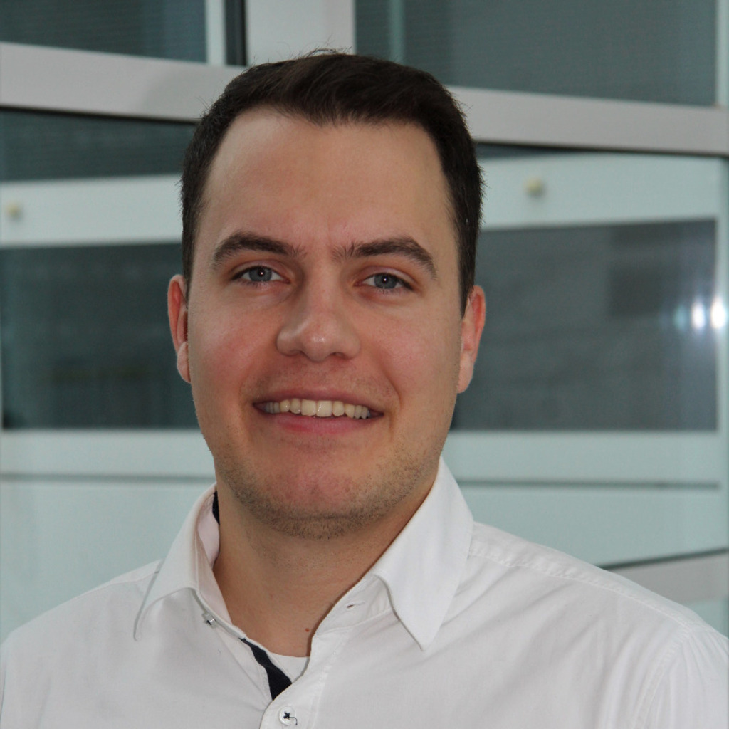 Andreas Straßer - Softwarearchitekt Shopfloor Integration - DRÄXLMAIER ...