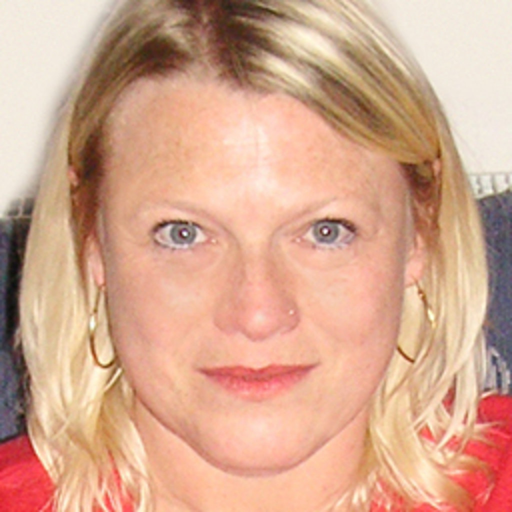 Christina Resch's Instagram, Twitter & Facebook on IDCrawl