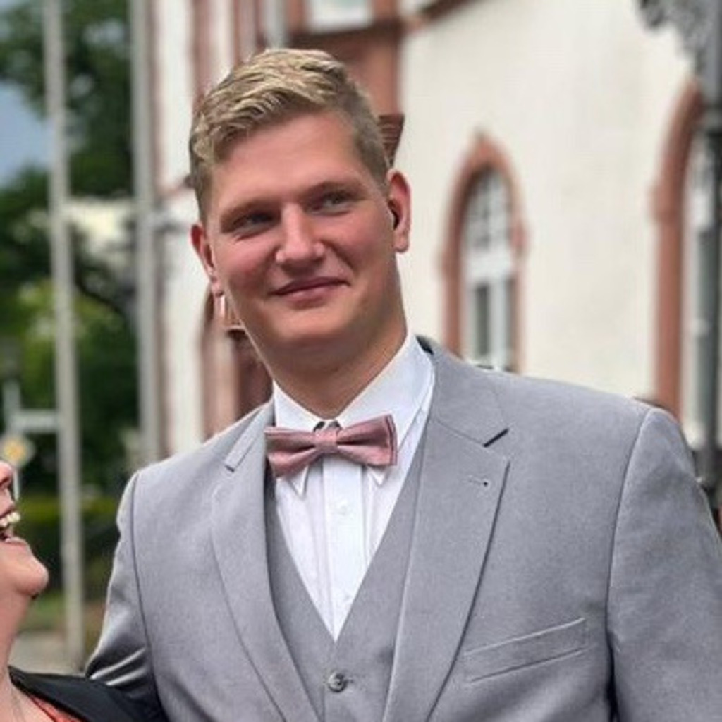 Julian Seefeldt - Servicebauftragter - ALH Gruppe | XING