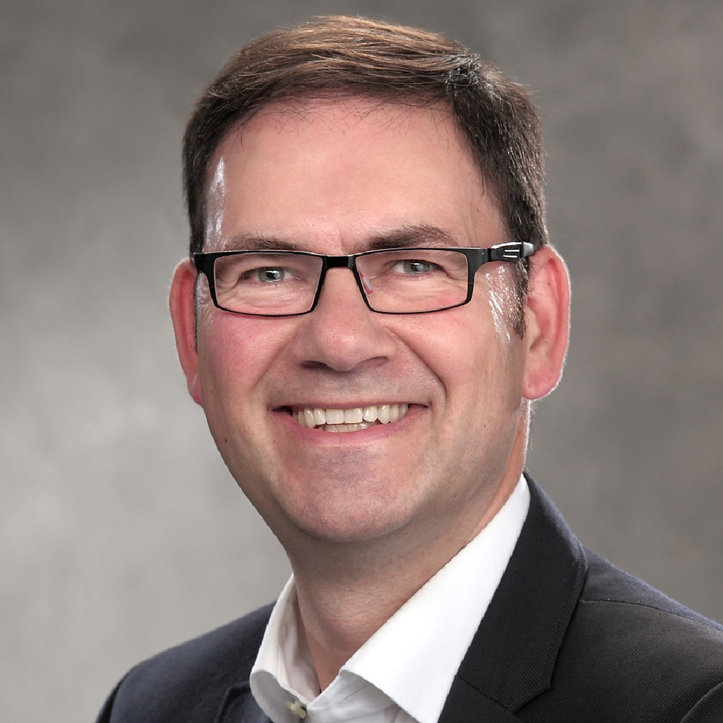 Dr. Patrick Risse - Gruppenleiter Engineering Connected System ...