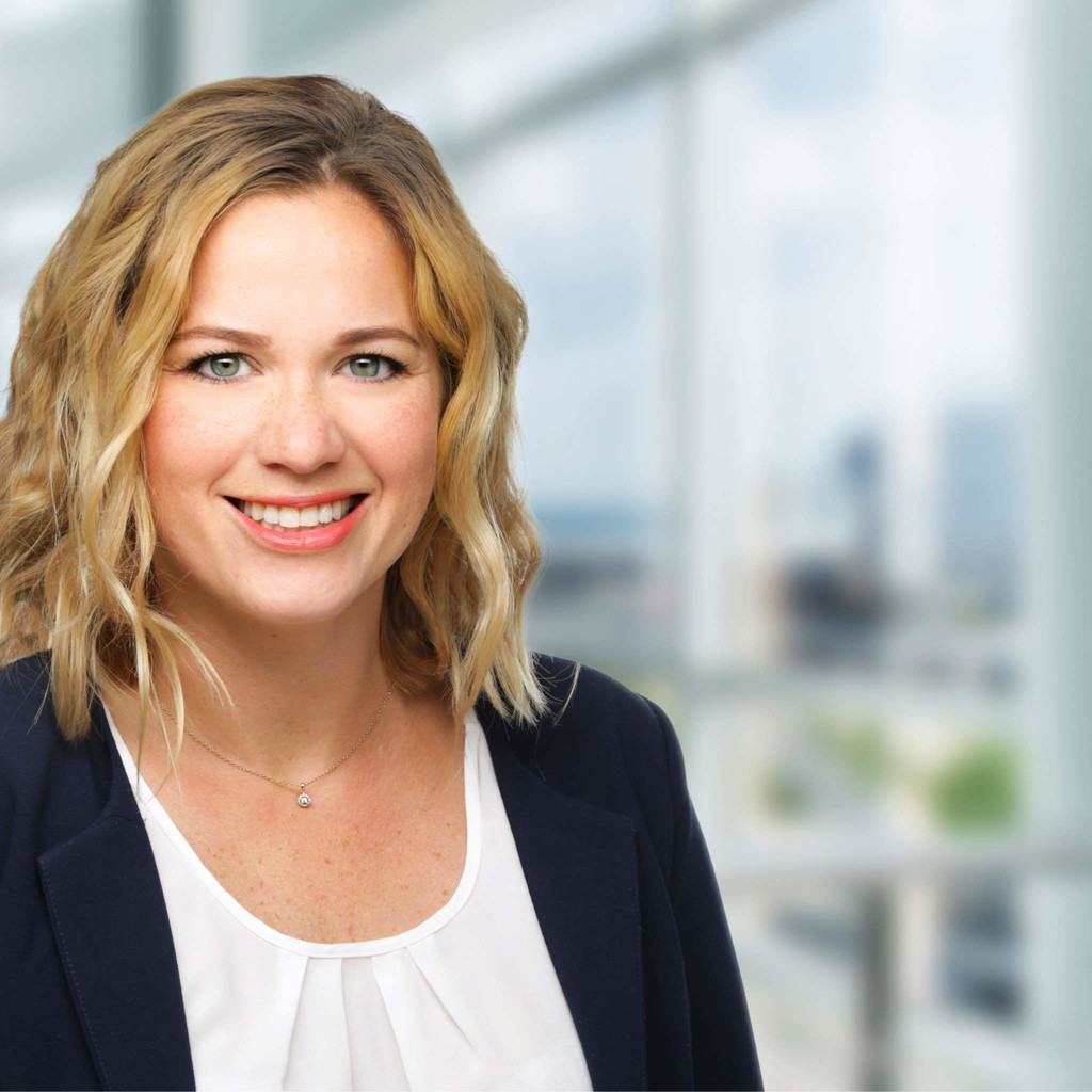 Jennifer Lapuse - Immobilienmanagement - Dohle Handelsgruppe Service ...