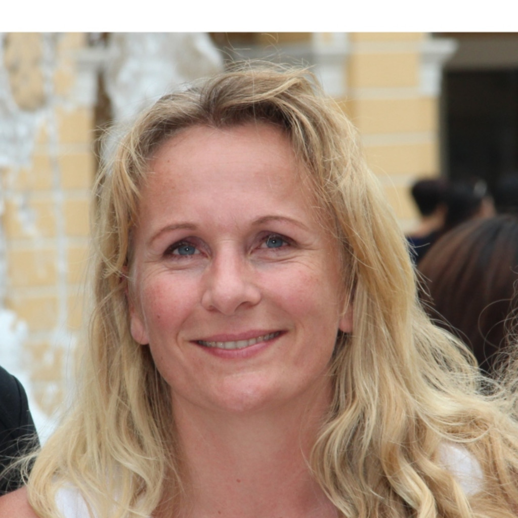 Cynthia Junklewitz - Dipl. Betriebswirtin - Immobilien | XING