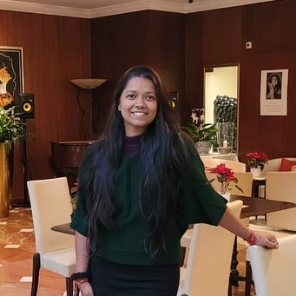 Sunita Sharma: Ausbildung und Berufserfahrung | XING