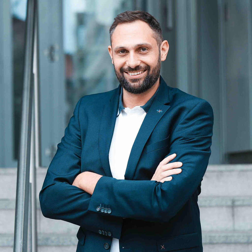 Philipp Burzlauer - Strategic Business Developer - OptaSensor GmbH | XING