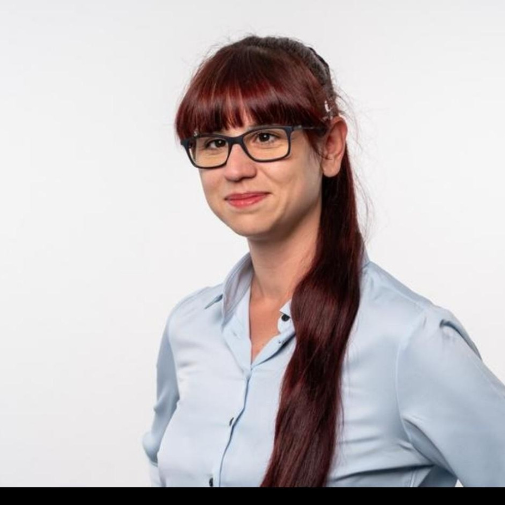 Angie Gauß - Kundenmanagerin Innendienst - Alexander Bürkle GmbH & Co ...