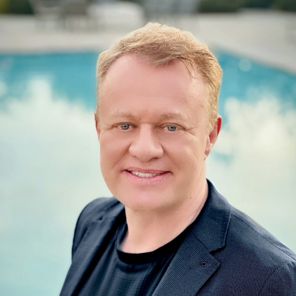 Thomas Seitz - VP & Senior Director of Engineering | IT | Operations ...