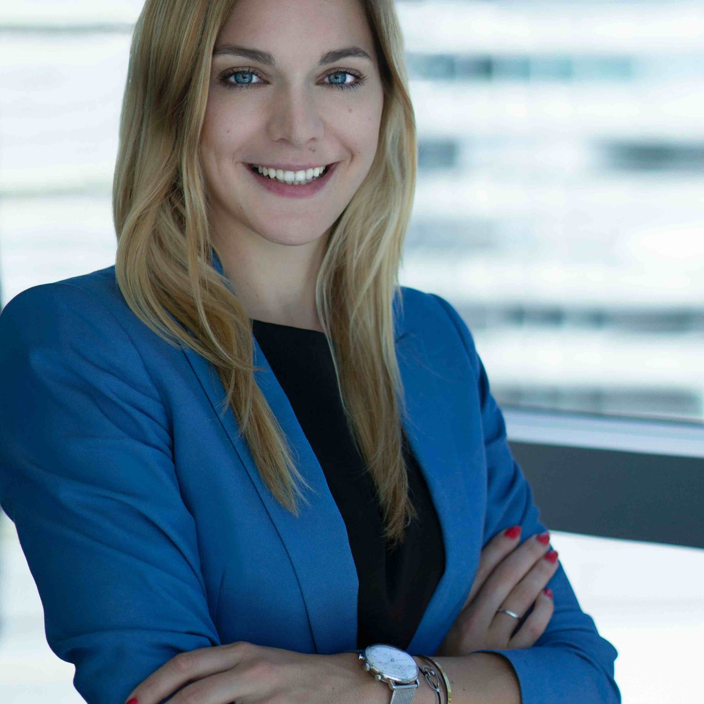 Sarah Buchner's Instagram, Twitter & Facebook on IDCrawl