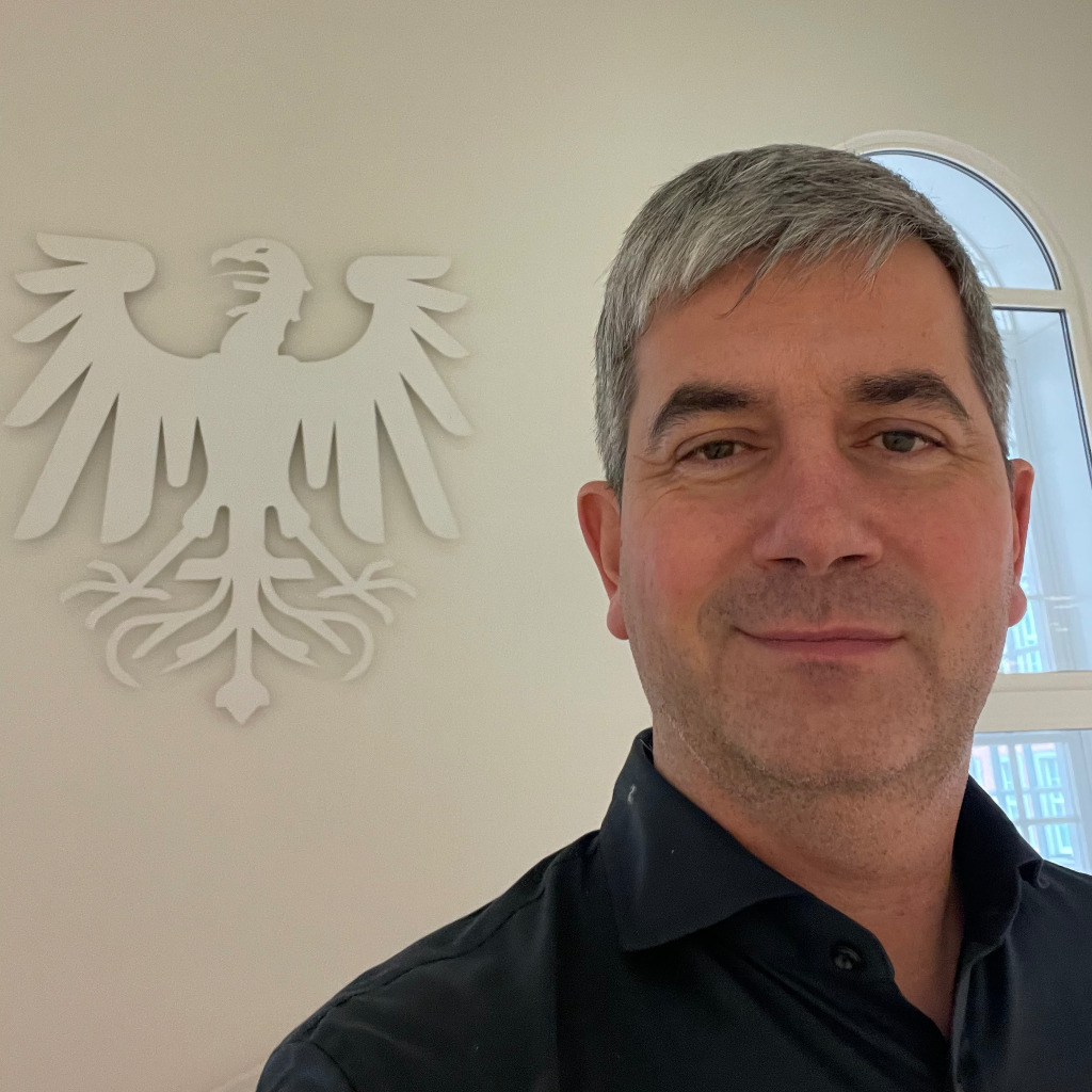 Sebastian Witt - Rektor - Staatliche Schule | XING