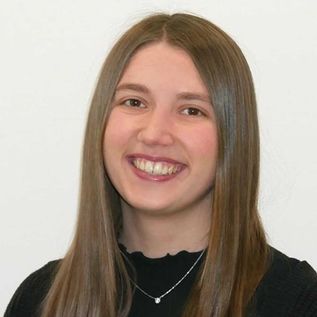 Lisa Niedermaier - Marketingmanagerin - Autohaus Ebersberg GmbH & Co ...