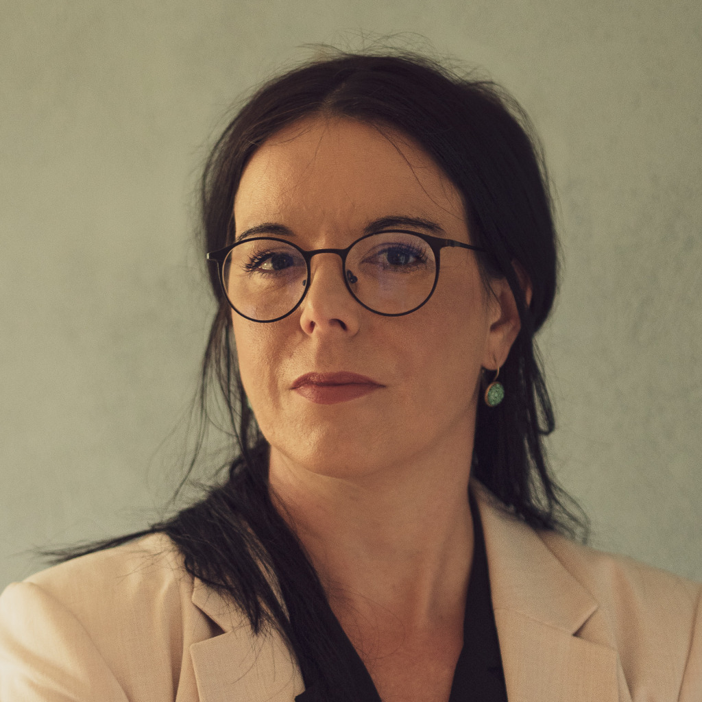 Anett Scheffler - Lohn- und Finanzbuchhalterin - ETL RUB-DV ...