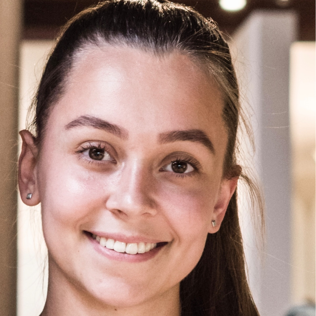 Laura Bast - Trainee Marketing und HR - duerenhoff GmbH | XING