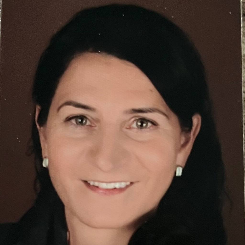 Susanne Perschnick - Pflegebereichsleitung - Sana Klinikum ...