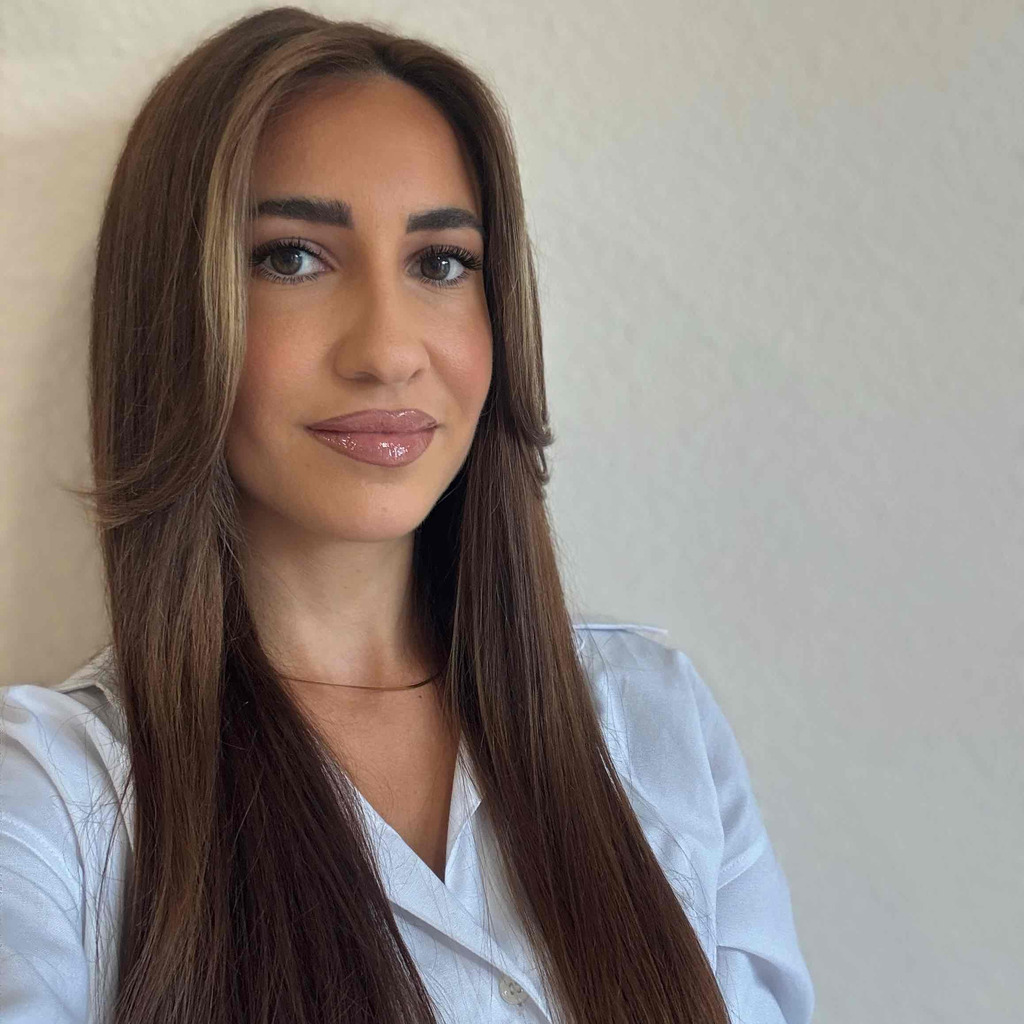 Savannah Bauer - Kreditorenbuchhalter - Giffits GmbH - Online Shop für ...